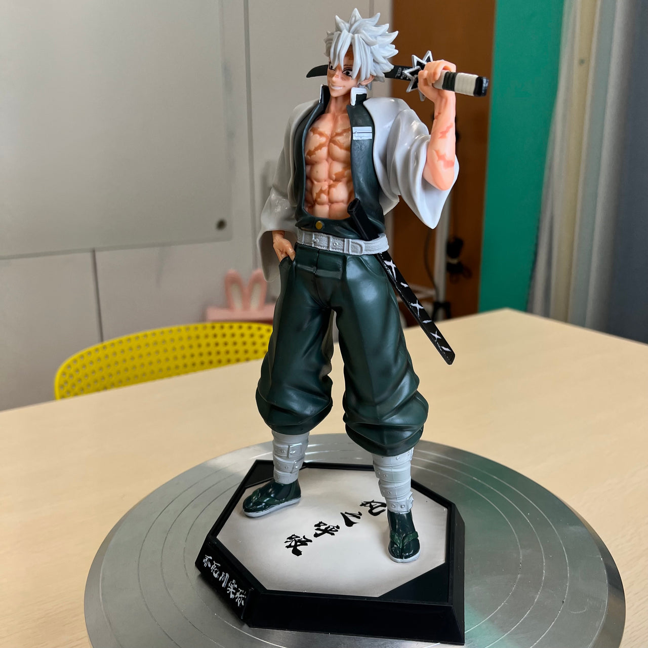 Demon Slayer Sanemi Shinazugawa Statue – Midori Gifts