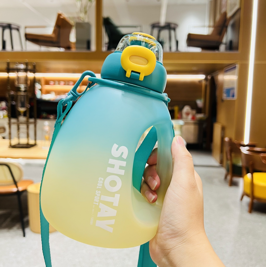 Shotay Tritan Handle Bottle 1300ml – Midori Gifts